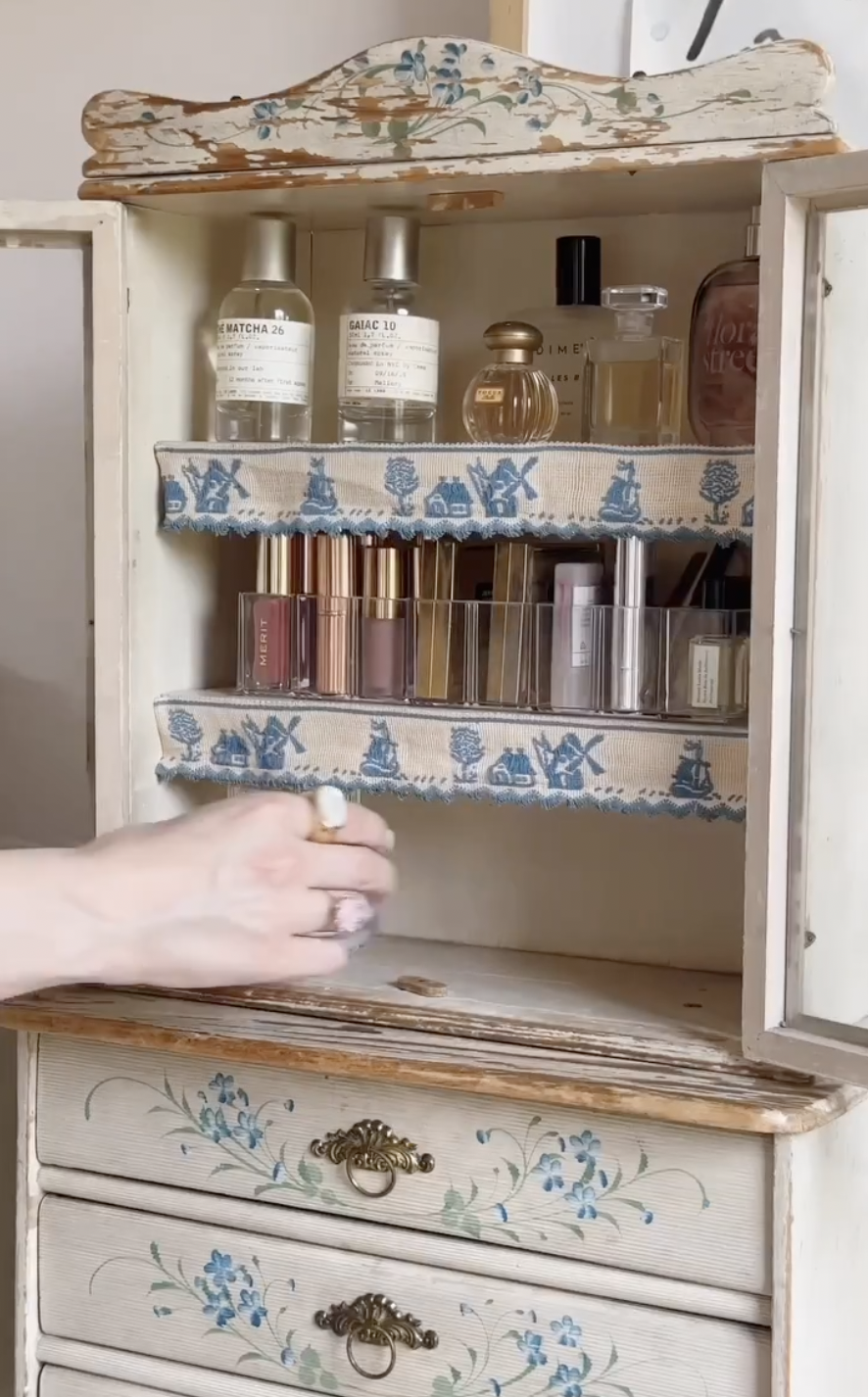 29 Aesthetic Perfume Organization Ideas to Display Your Fragrance ...