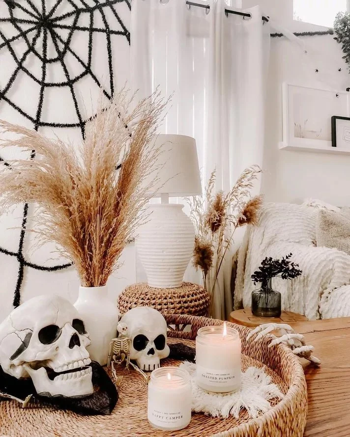 19+ Spooky Chic Halloween coffee table centerpiece ideas — ASHLINA KAPOSTA