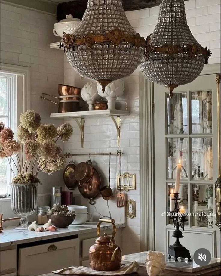 23+ inspiring ways to decorate with copper and mixed metallics in the ...