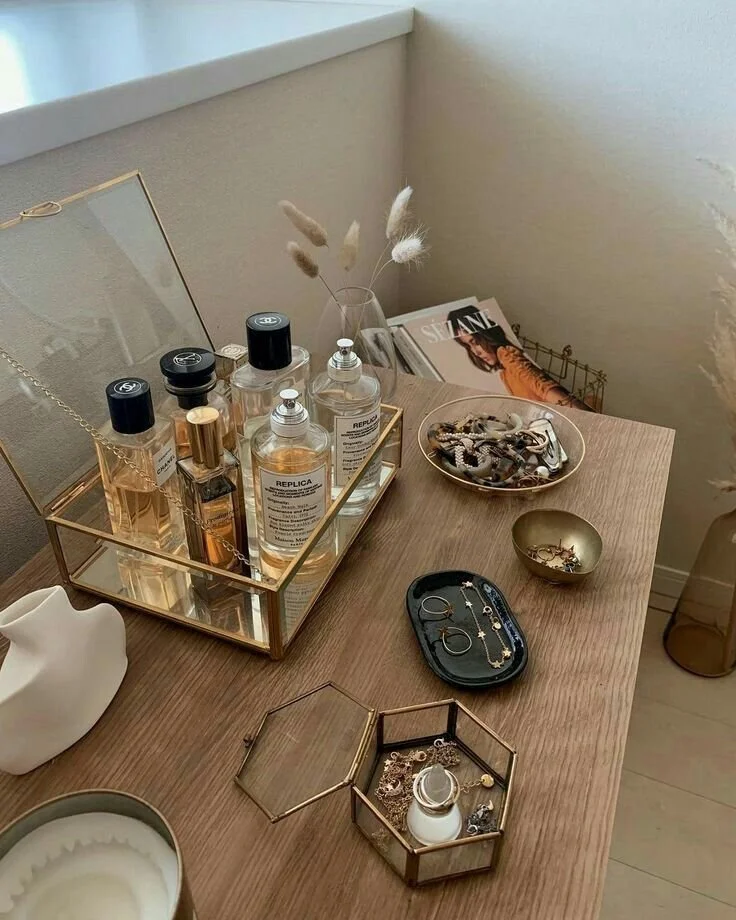 29 Aesthetic Perfume Organization Ideas to Display Your Fragrance ...