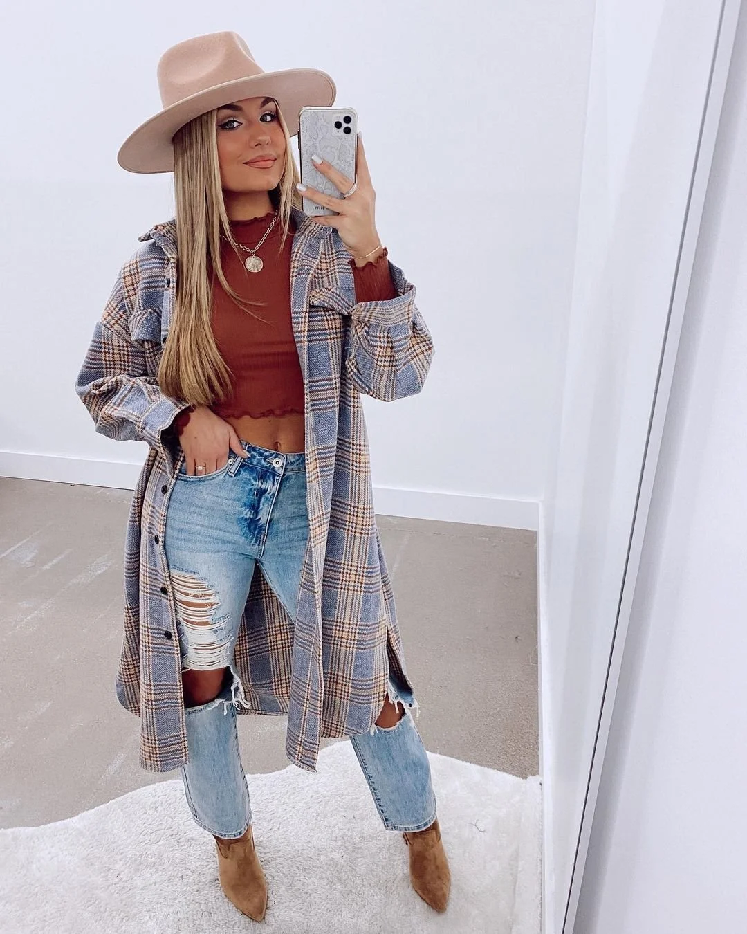 22 Effortless Fall Fashion Outfit Ideas With Hats — ASHLINA KAPOSTA