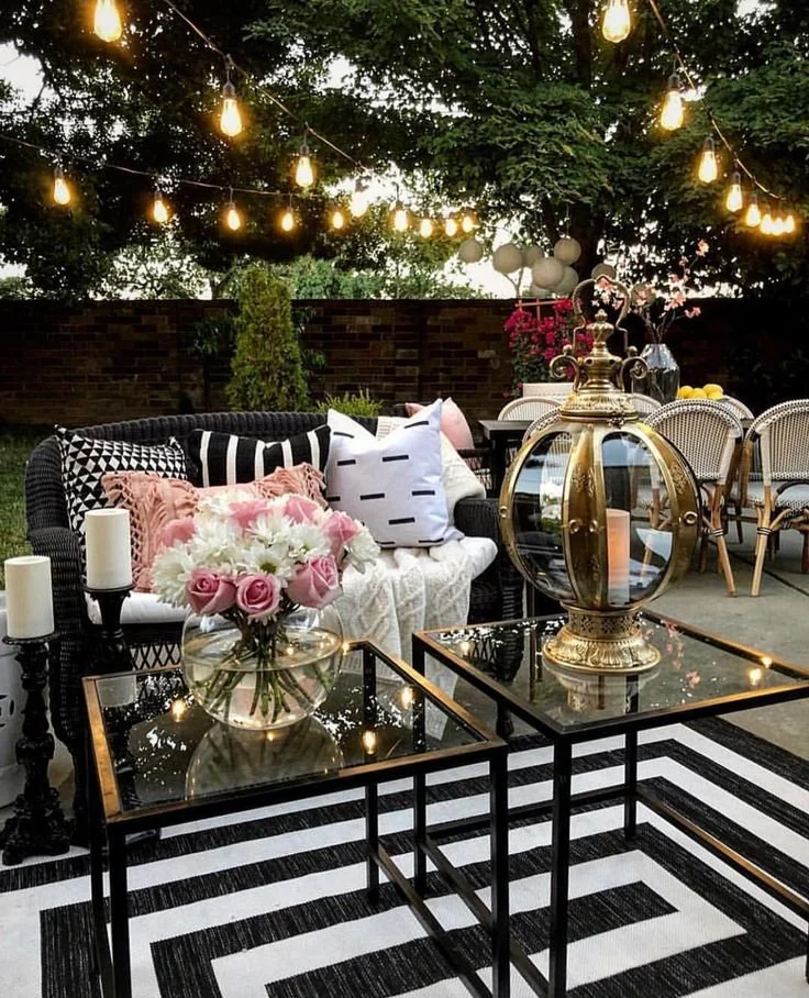 25+ Chic Black and White Striped Outdoor Decor Ideas That Instantly ...