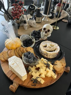 25 Spooky & Delicious Halloween Party Food Ideas You’ll Want To ...