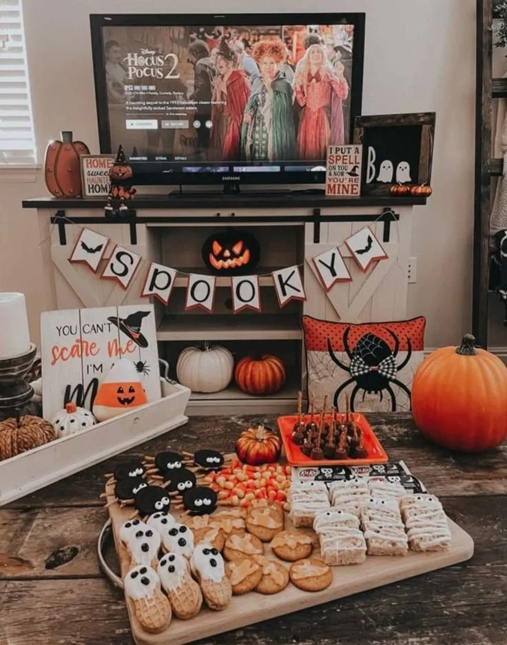 25 Spooky & Delicious Halloween Party Food Ideas You’ll Want To ...