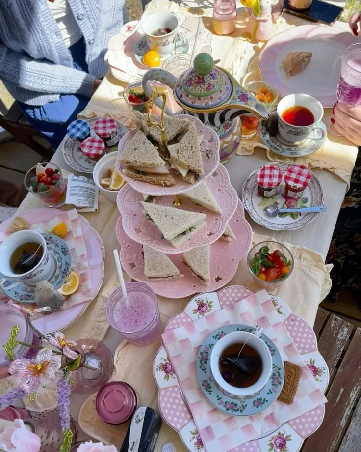 35+ Bridgerton Inspired Garden Tea Party Ideas You Can Recreate at Home ...