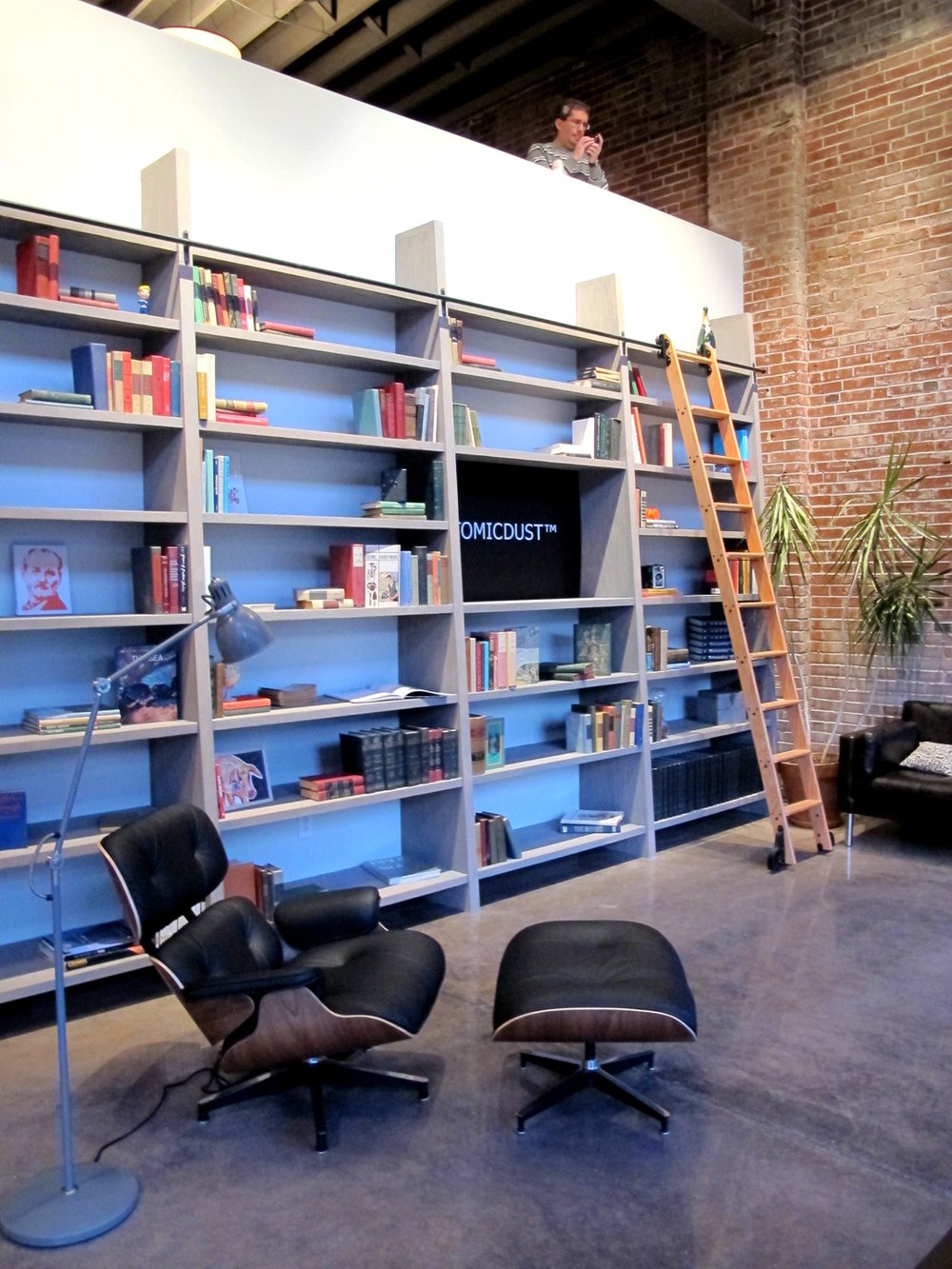 Atomic Dust — Vessel Architecture