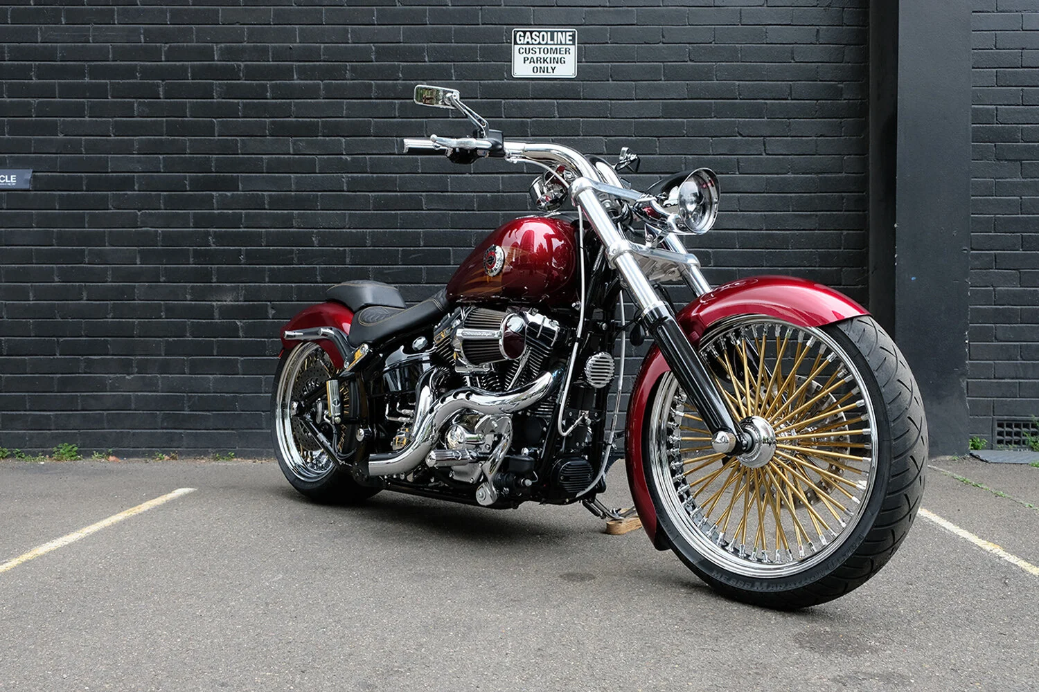2017 Harley Davidson Breakout — Gasoline Motor Co.