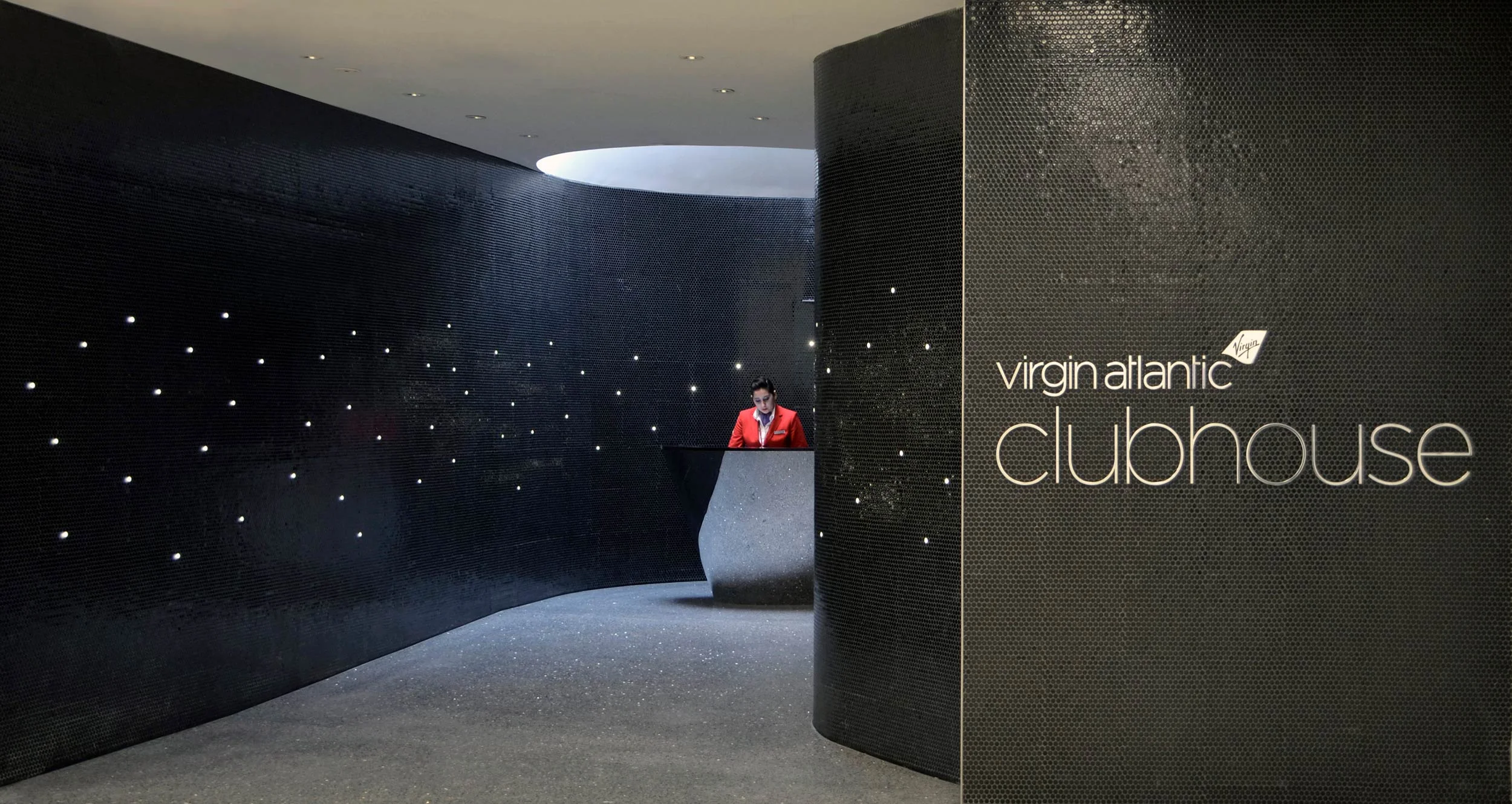 Virgin Atlantic EWR Clubhouse — SLADE ARCHITECTURE