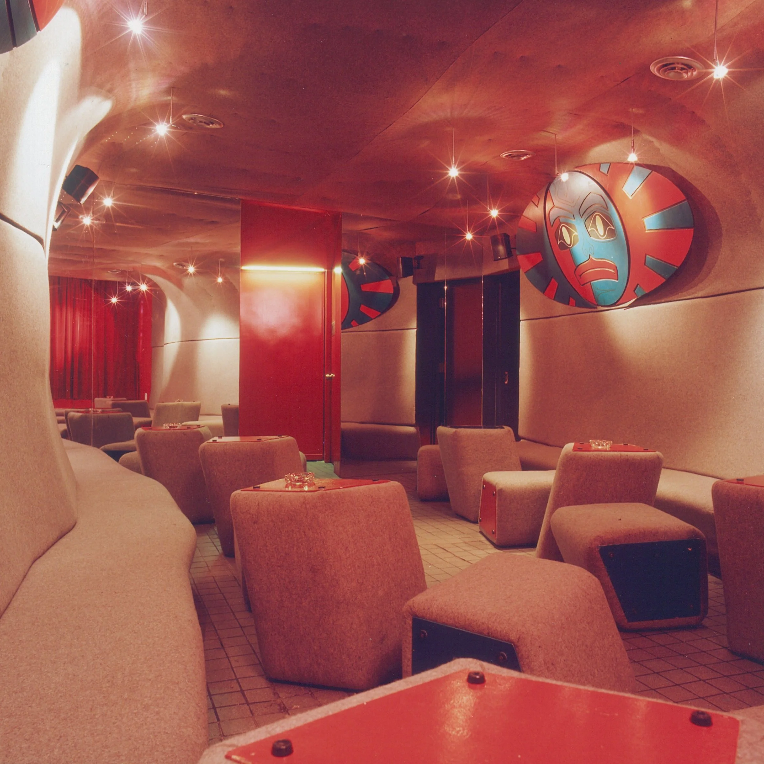 Totem Bar — SLADE ARCHITECTURE