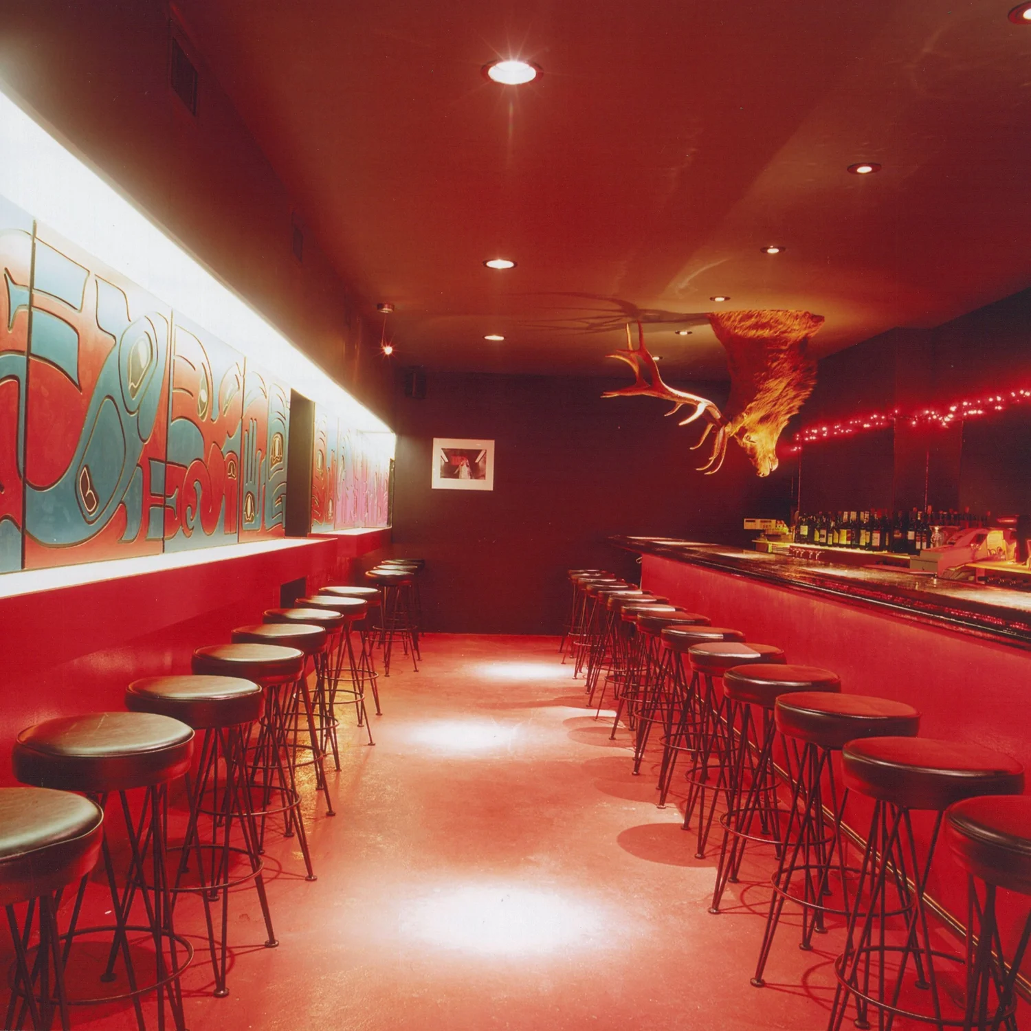 Totem Bar — SLADE ARCHITECTURE