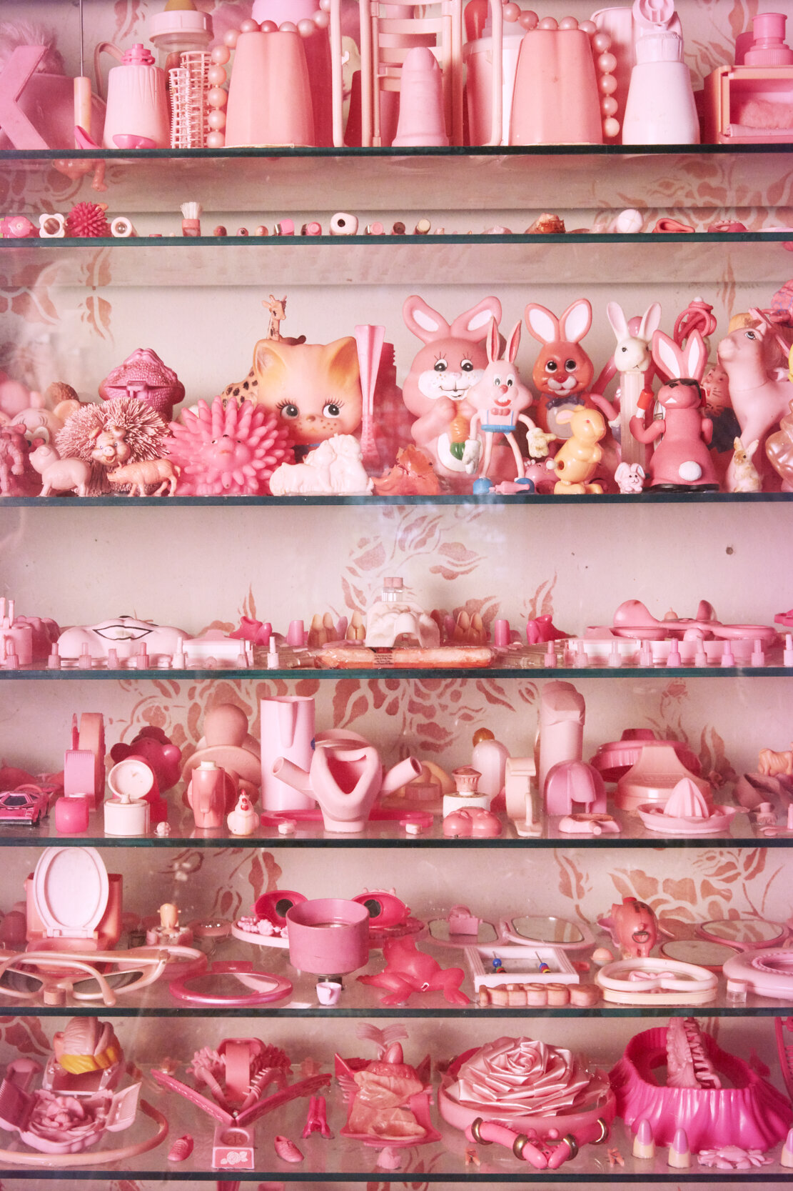 Artist Portia Munson, a feminist and environmentalist, draws the line ...