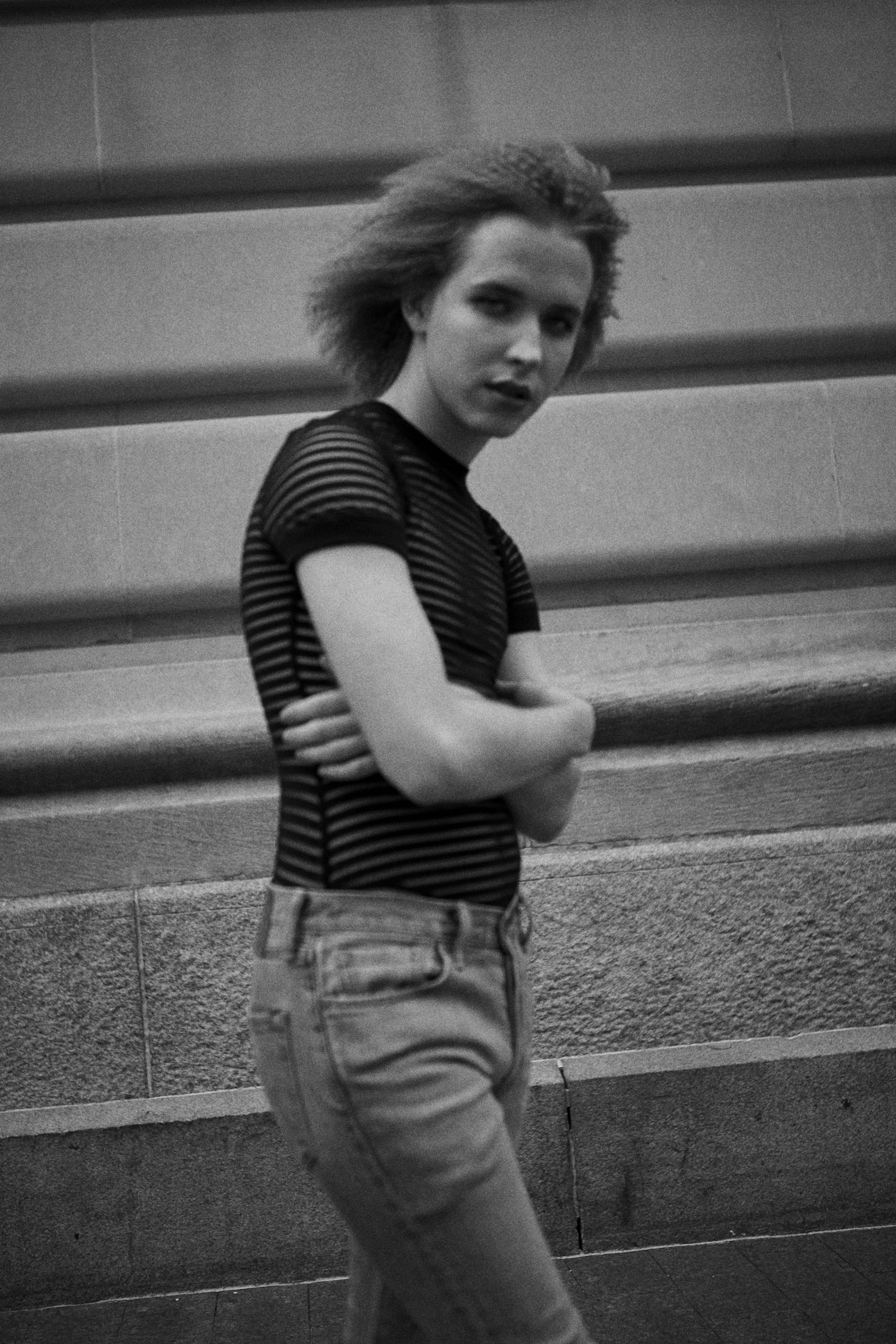 FASHION — KENNETH MORTON