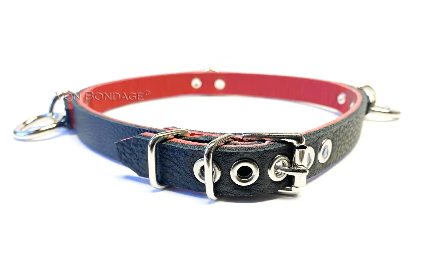 Lockable slave Collar with 3 Tiny Rings with Red Inlay