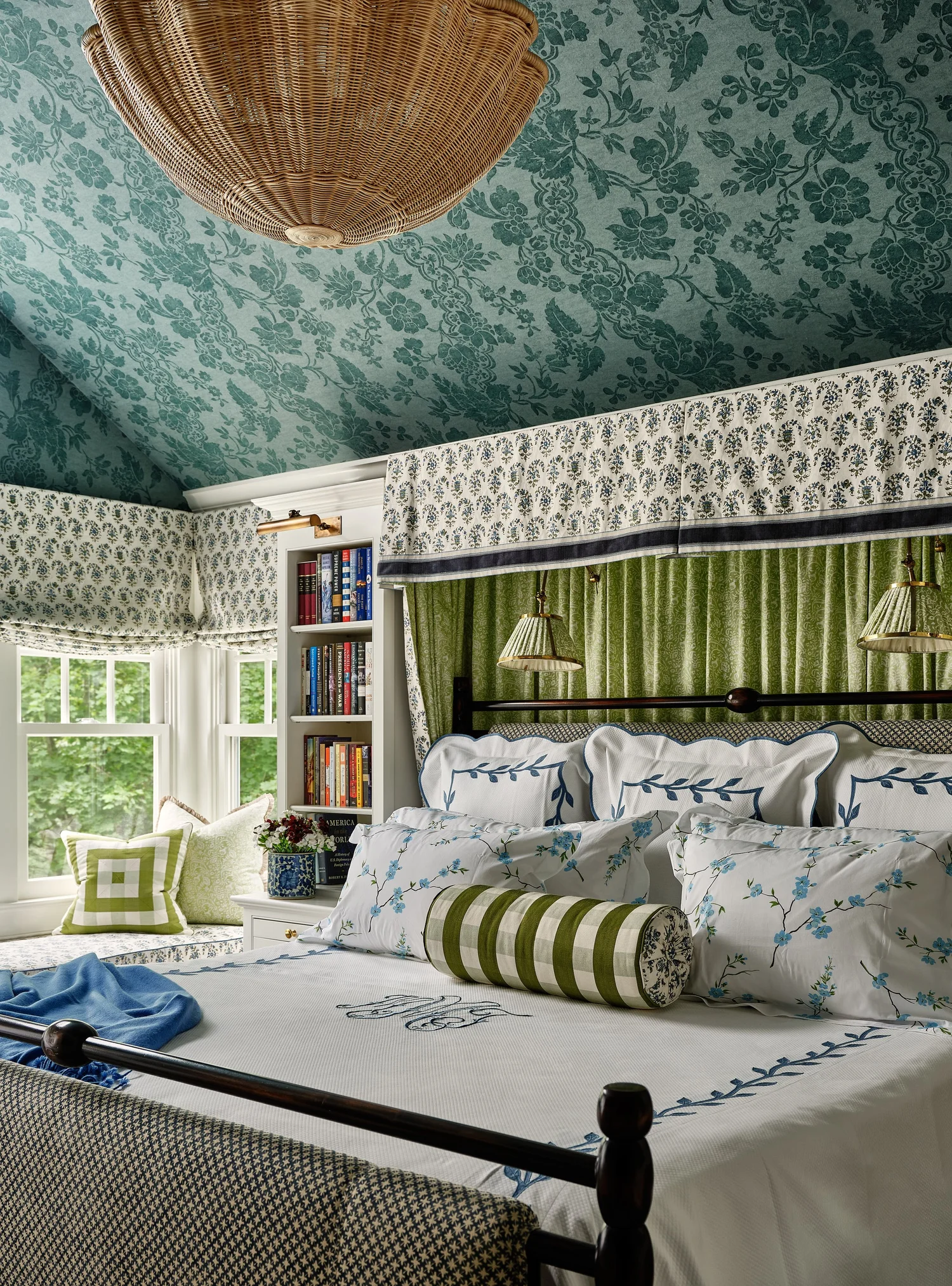 British Back Country Colonial — Lee Ann Thornton Interiors