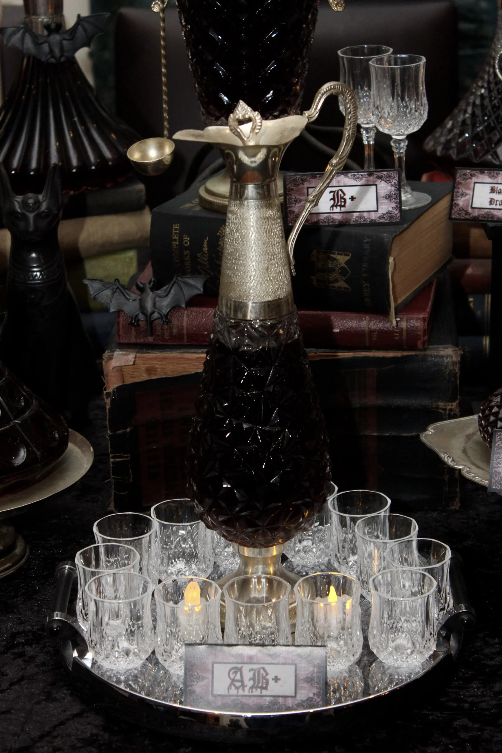 Halloween Vampire Party - Gothic Inspired — Chic Party Ideas