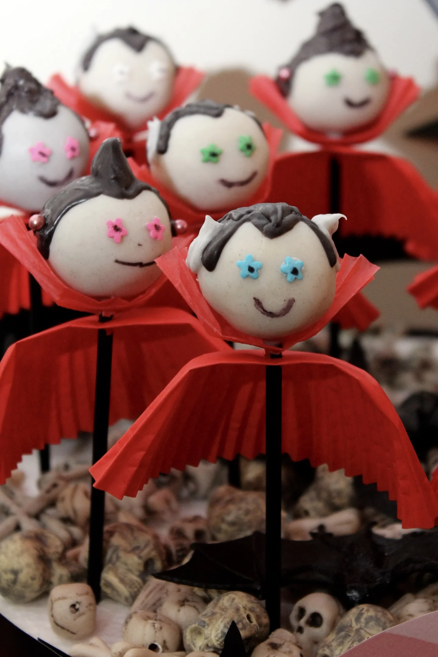 Halloween Dessert Table - Vampire Party — Chic Party Ideas