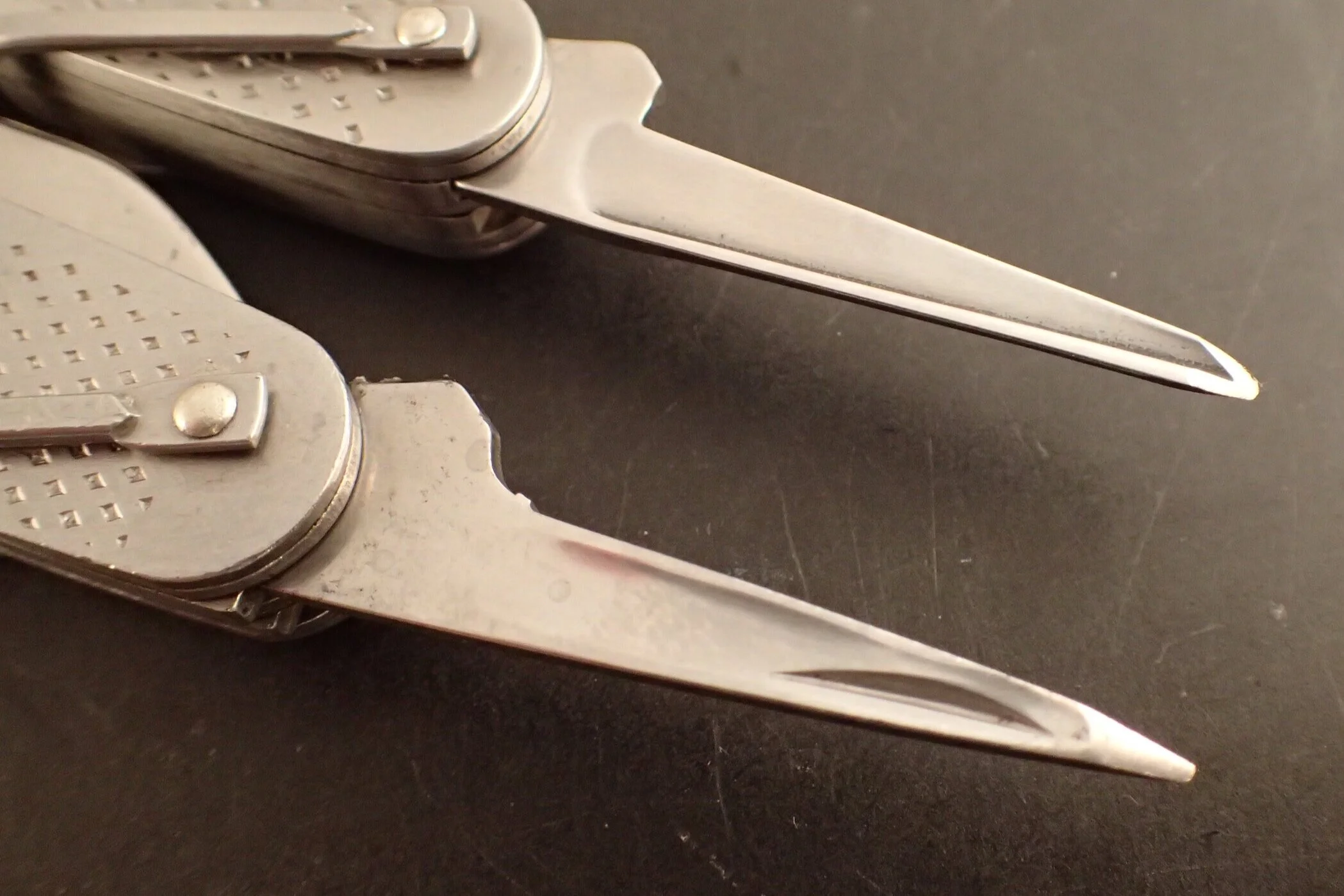 Collecting the Model 1961 Soldier Knife, Part 4: the Camillus Model ...