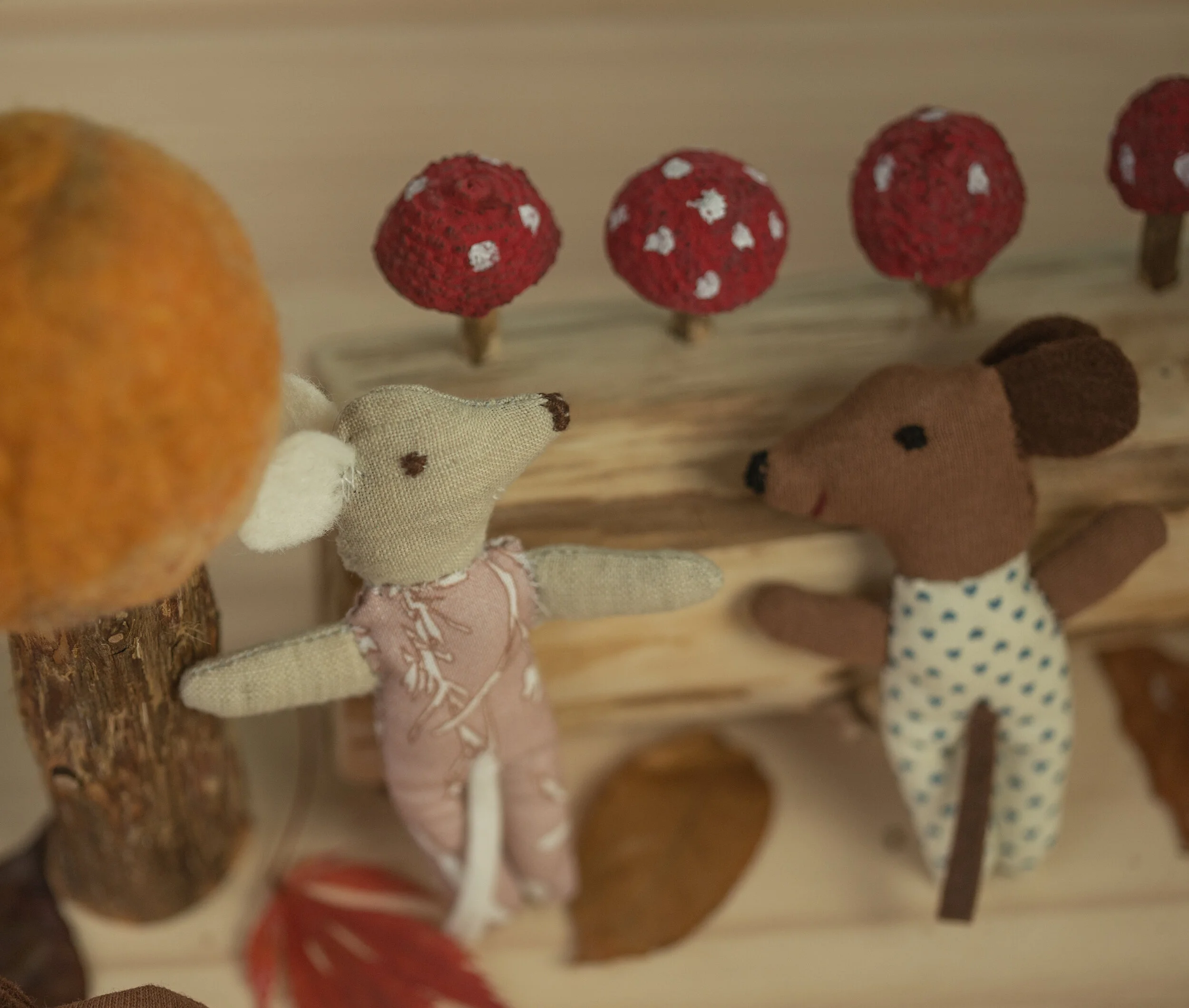 Mouse in a Tin with a FREE Pattern | @Niños.and.Nature — mini style