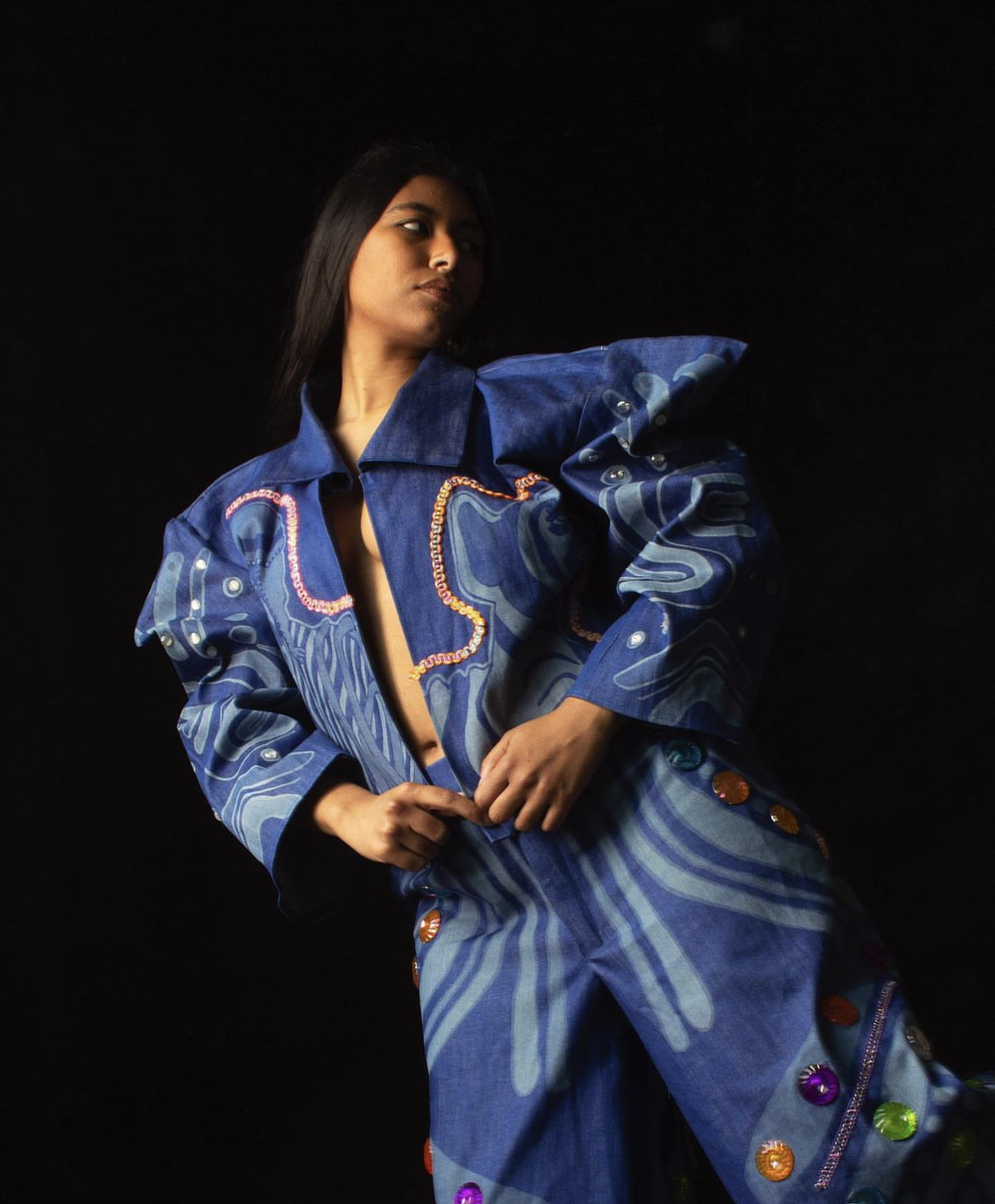 EDWARD MENDOZA Translated by Juliette Jordan — VOL•UP•2