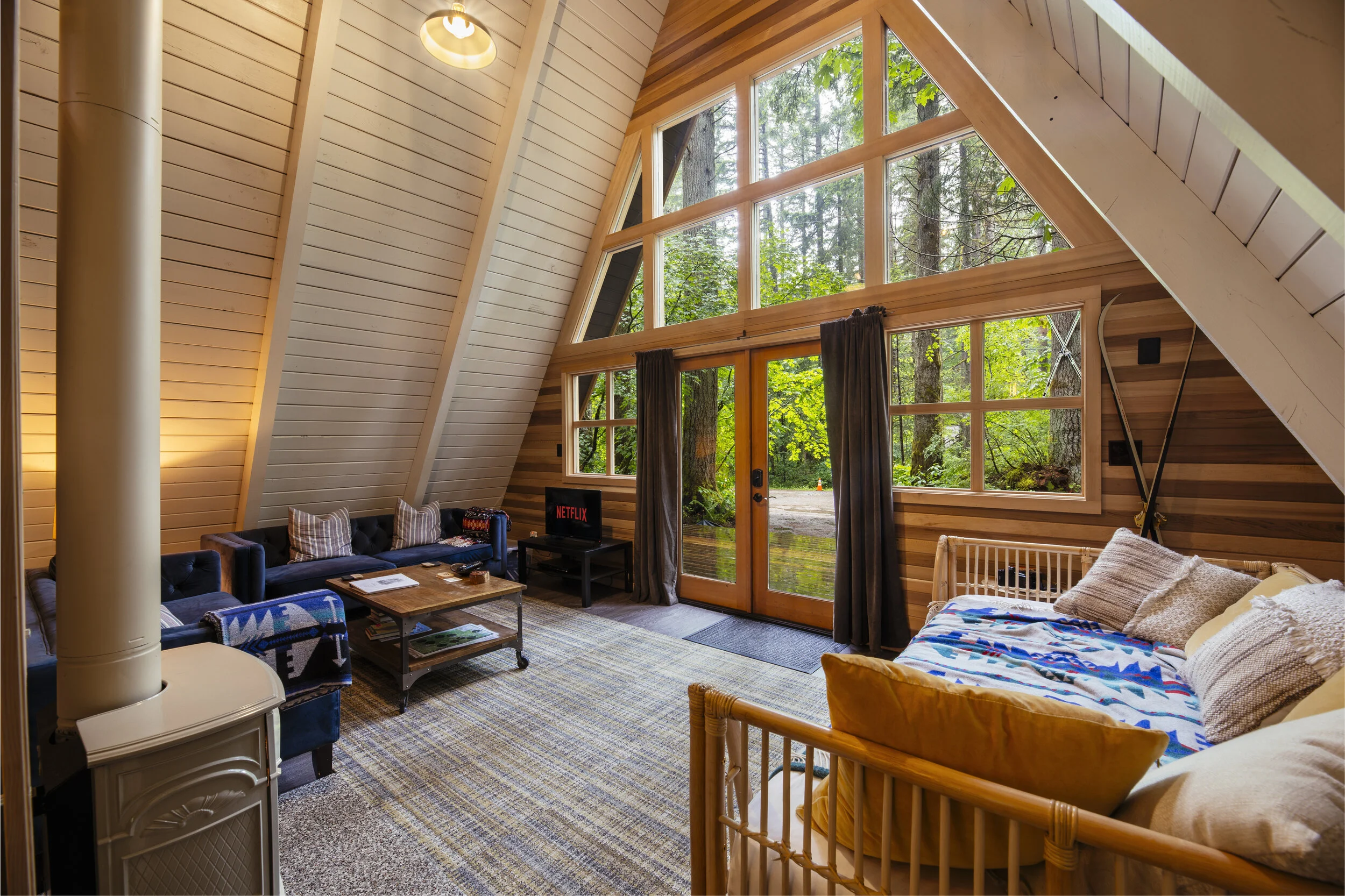TYE HAUS — Tye River Cabin Co.