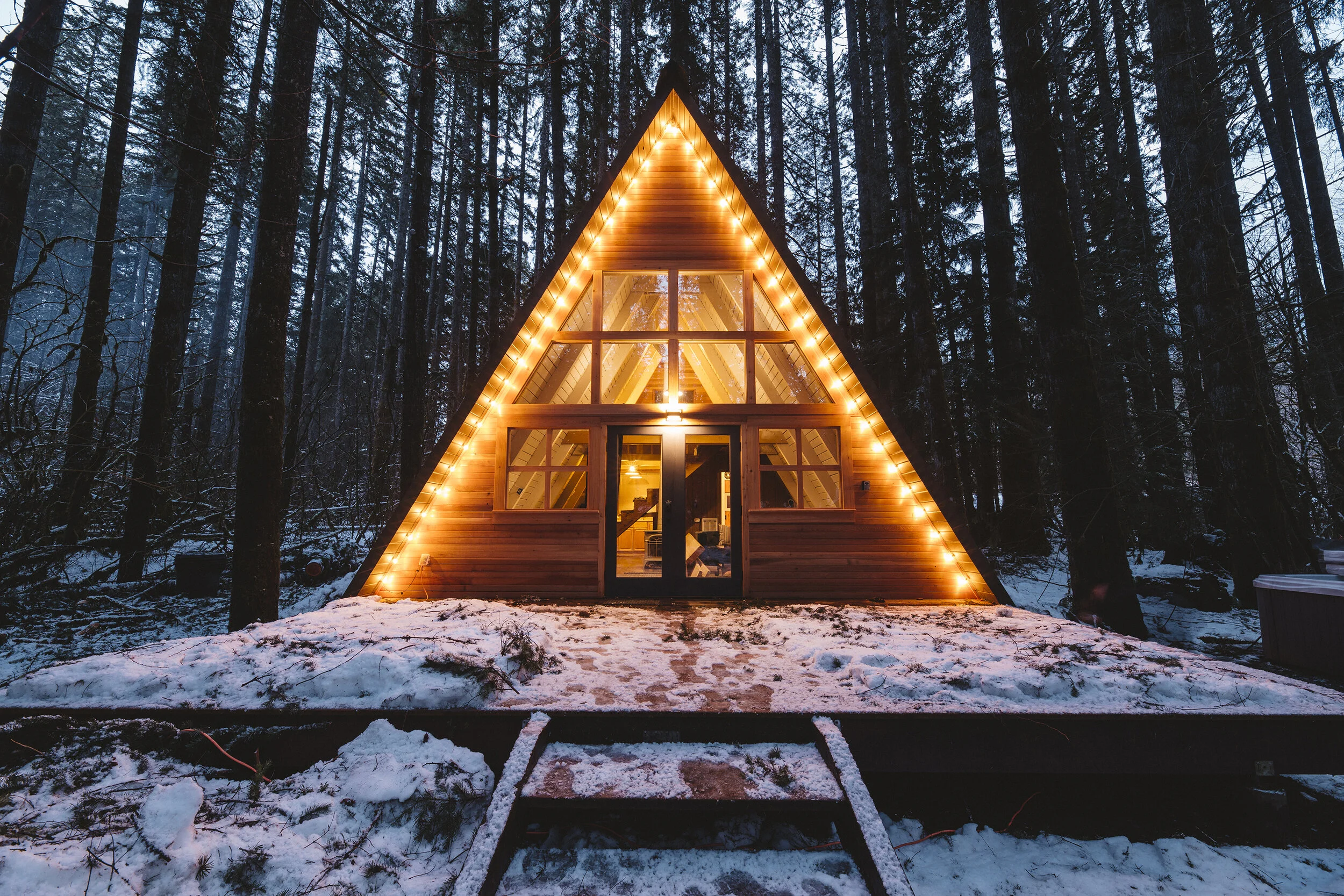 TYE HAUS — Tye River Cabin Co.