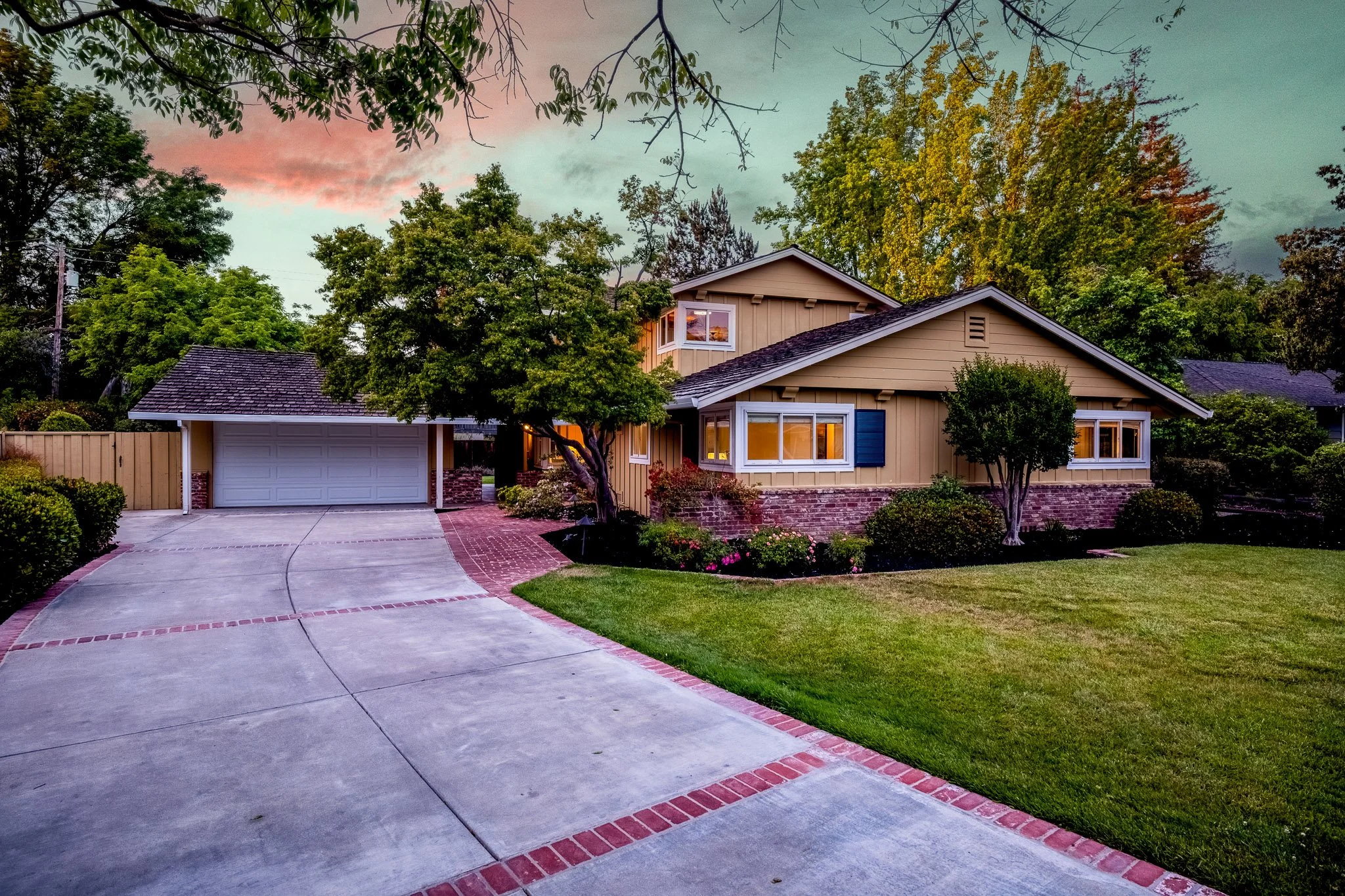 1601 Ben Roe Drive, Los Altos