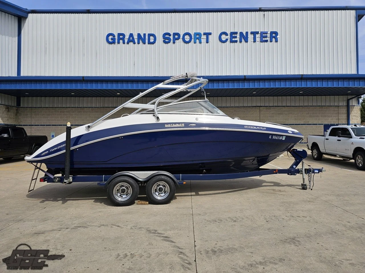 Open Bow and Runabouts — Grand Sport Center