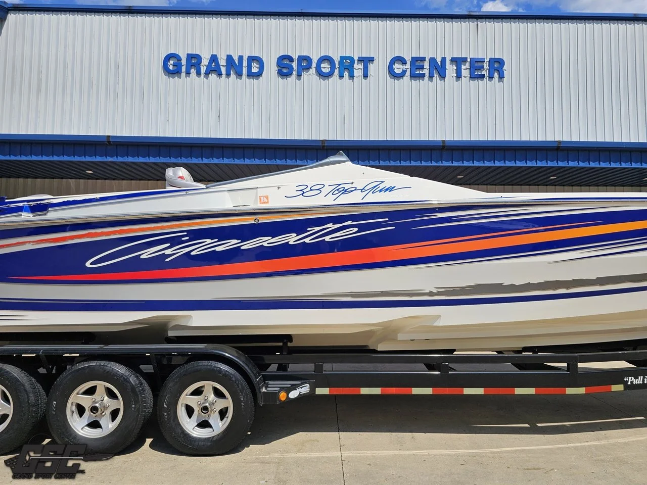 SOLD! 2005 Cigarette 38 Top Gun - Lip Ship Edition — Grand Sport Center