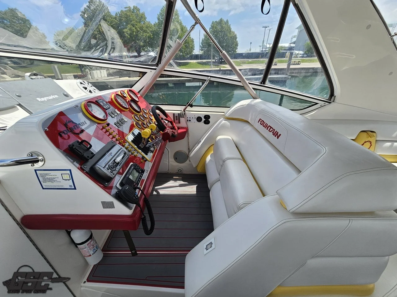 2006 Fountain 48 Express Cruiser — Grand Sport Center