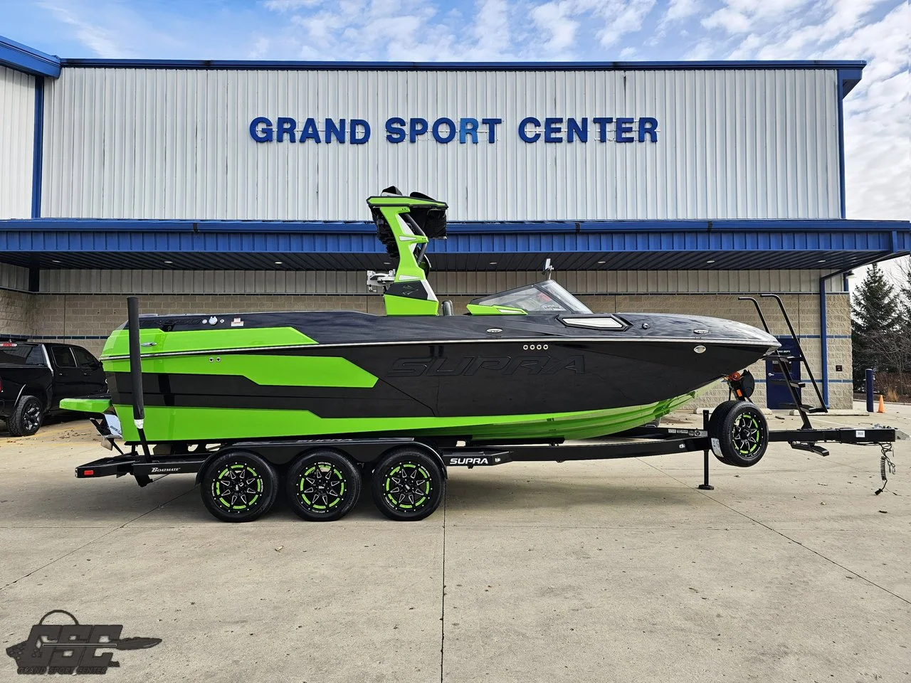 Open Bow and Runabouts — Grand Sport Center