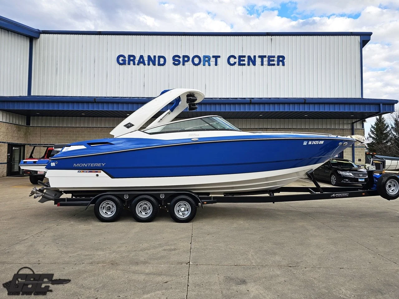Open Bow and Runabouts — Grand Sport Center
