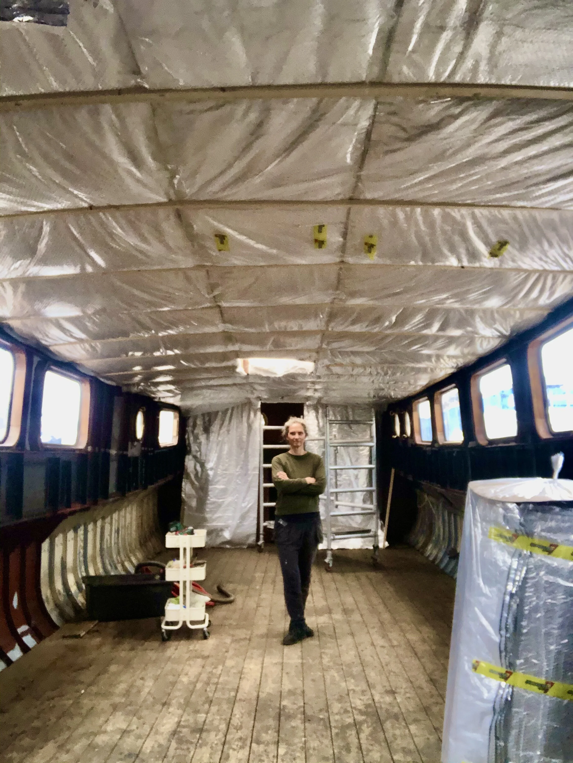Dutch barge conversion — hellyscholten.com