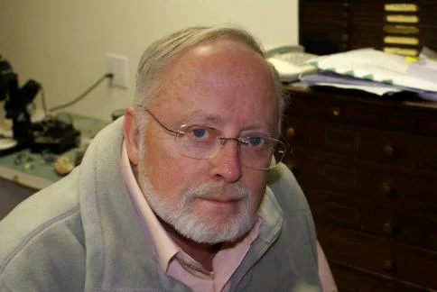 In Memoriam — William W. Pinch