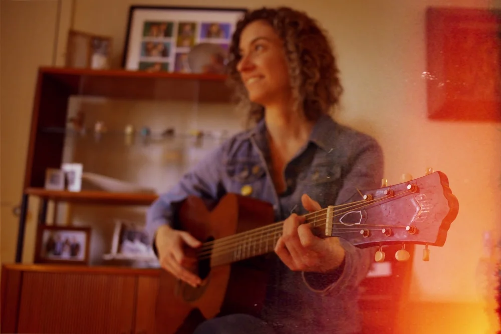 About — Rayna Gellert