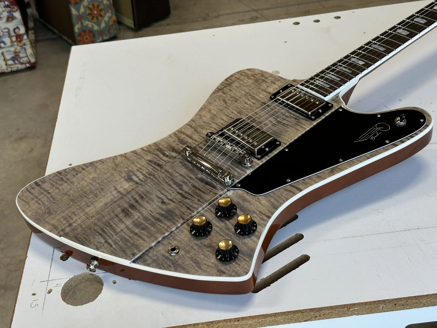 Banshee Deluxe #698 Stonewash — Kauer Guitars
