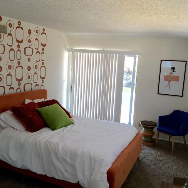 Geometric Chain Wall Decal - Modern Stylish Home Decor for Any Room ...