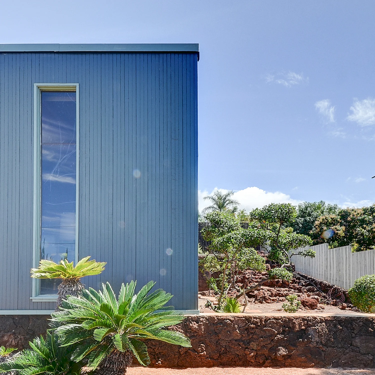 Lahaina 60s Modern — modern on maui