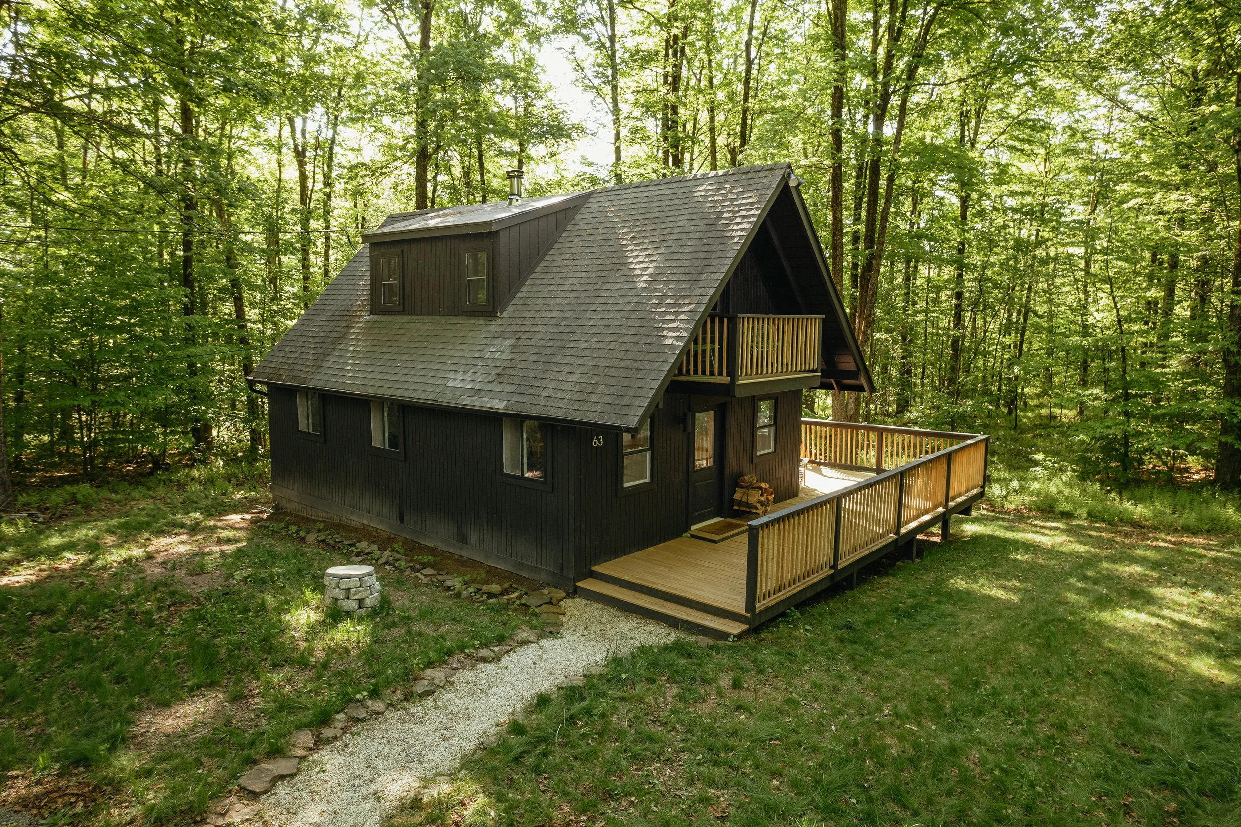 Hunter Lake House: Parksville, NY — Country House Realty