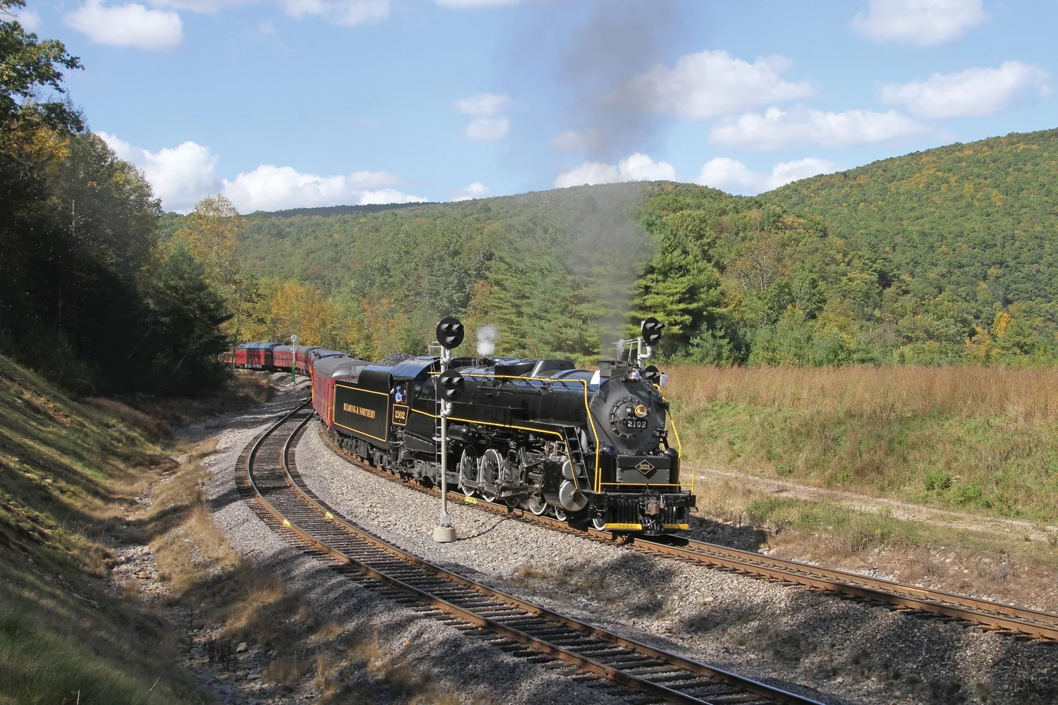 USA 250 STEAM CELEBRATION — Reading Blue Mountain & Northern: Passenger
