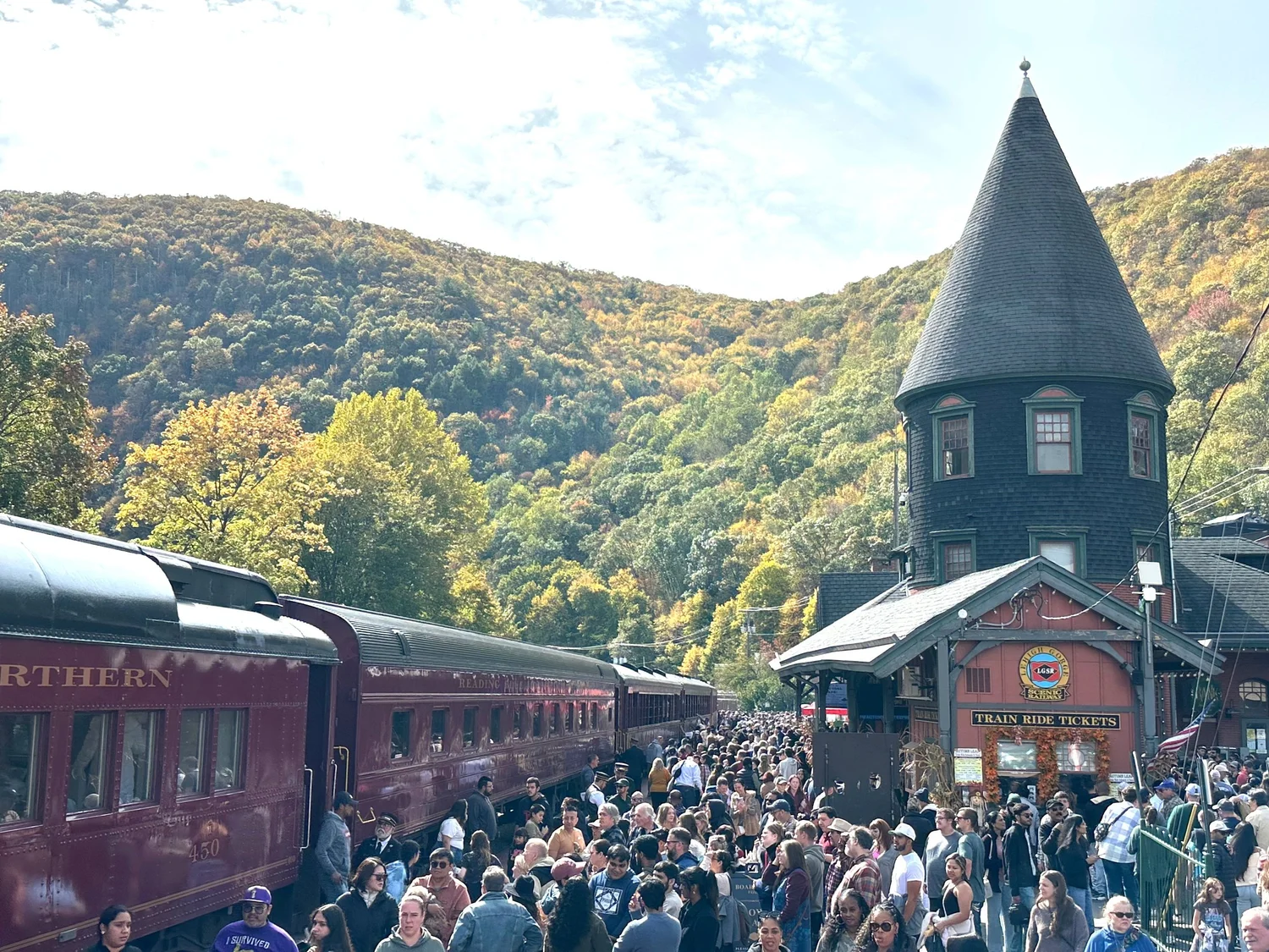 Lehigh Gorge Scenic Railway Sets Yet Another Weekly Record with Over ...
