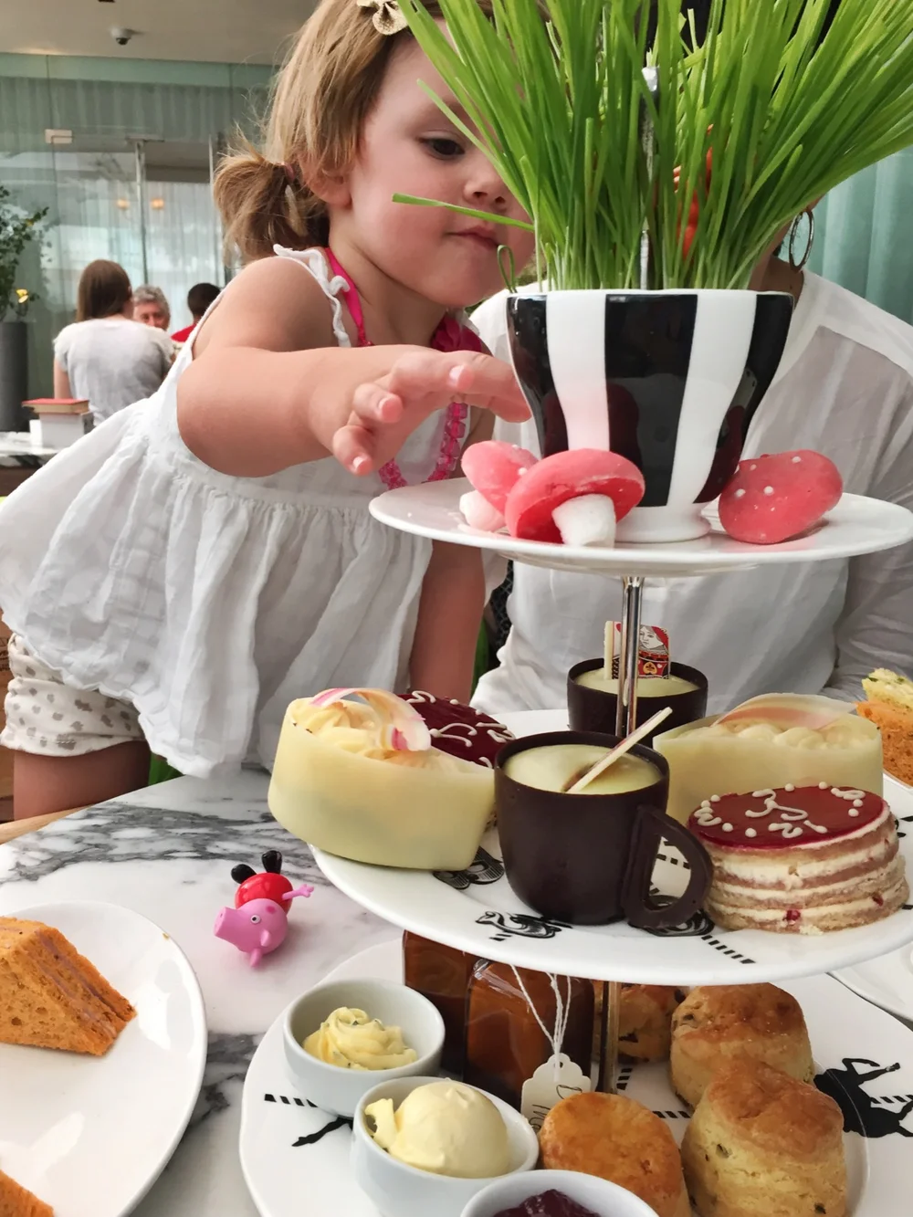 To A Tea | Madhatter's Tea at the Sanderson — Aspiring Kennedy