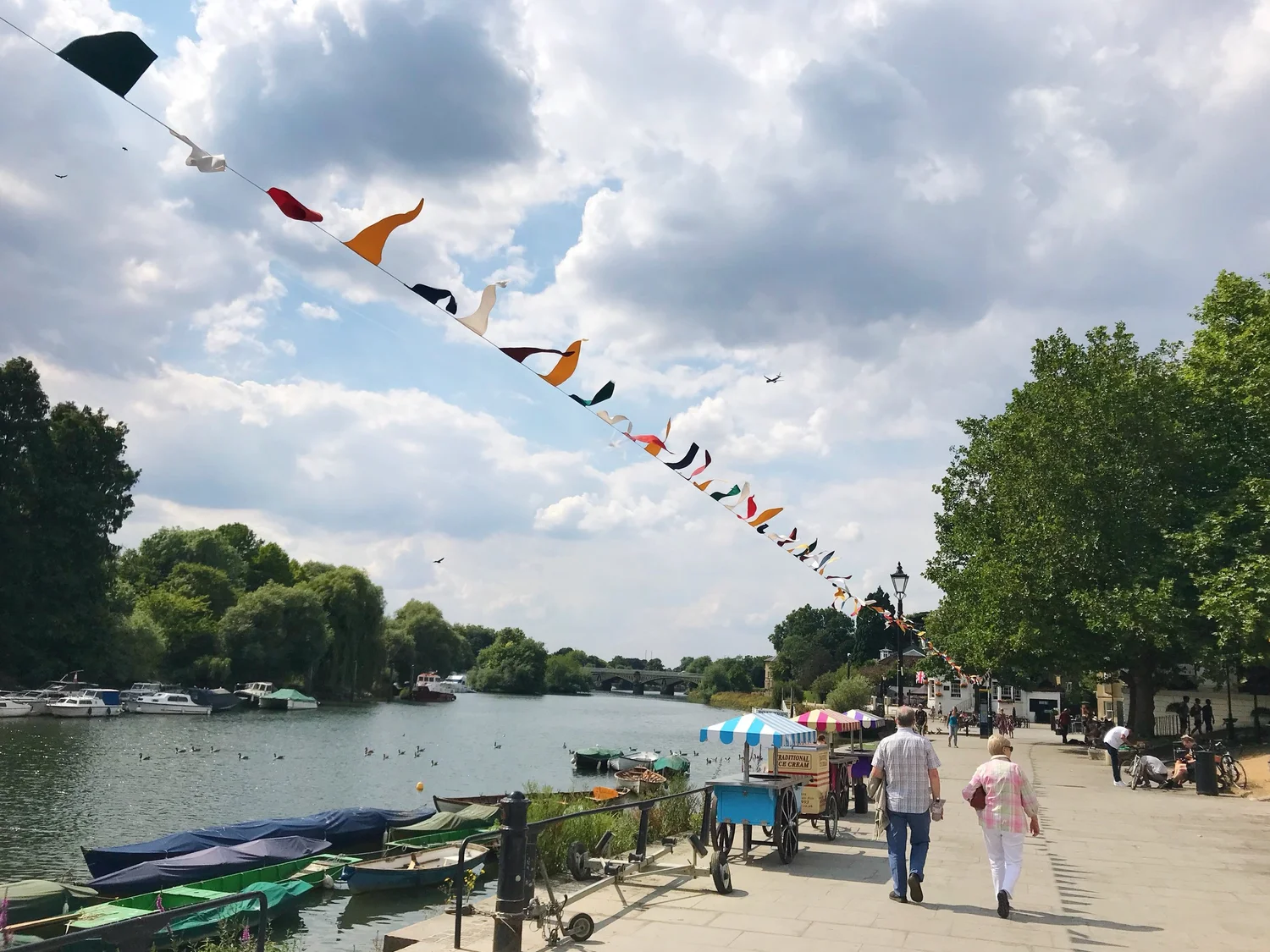 Little London | Thames Path in Richmond — Aspiring Kennedy