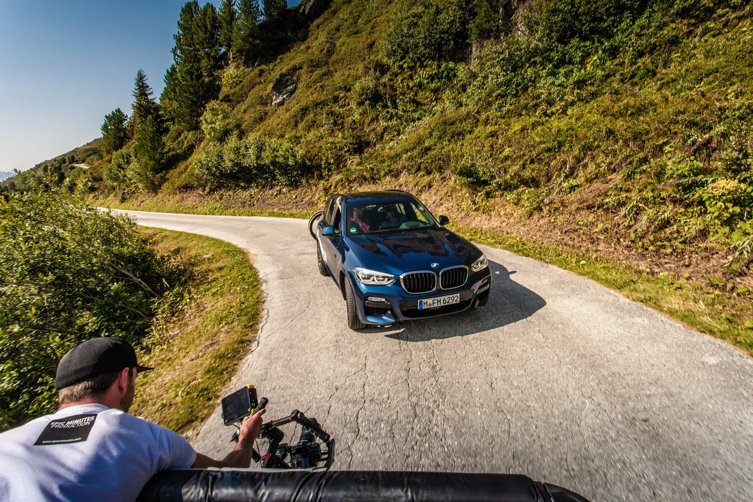 BMW AG - BMW MOUNTAINS — EPIC MINUTES PRODUCTION