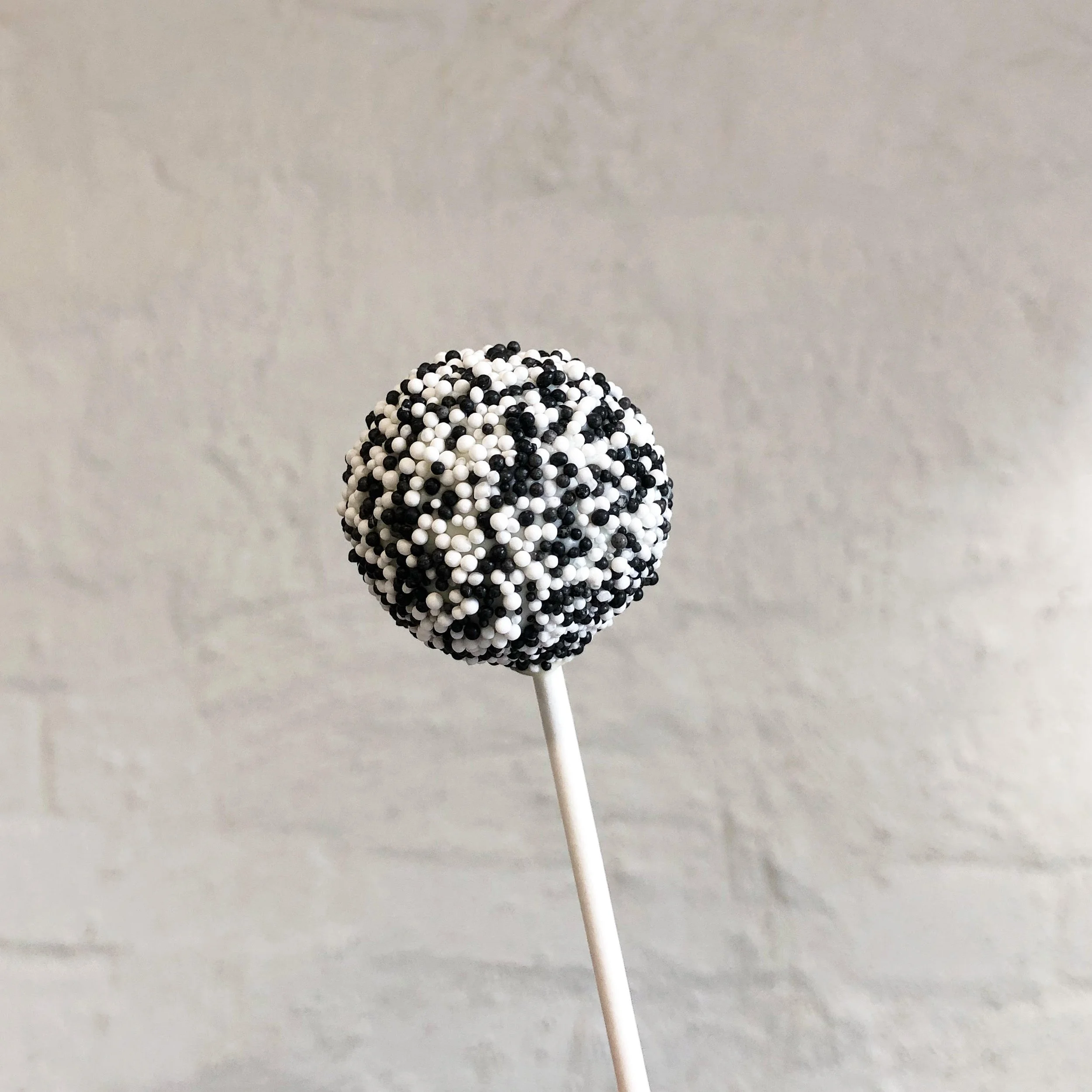 Collingwood Magpies Party Supplies — Burnt Butter Cakes