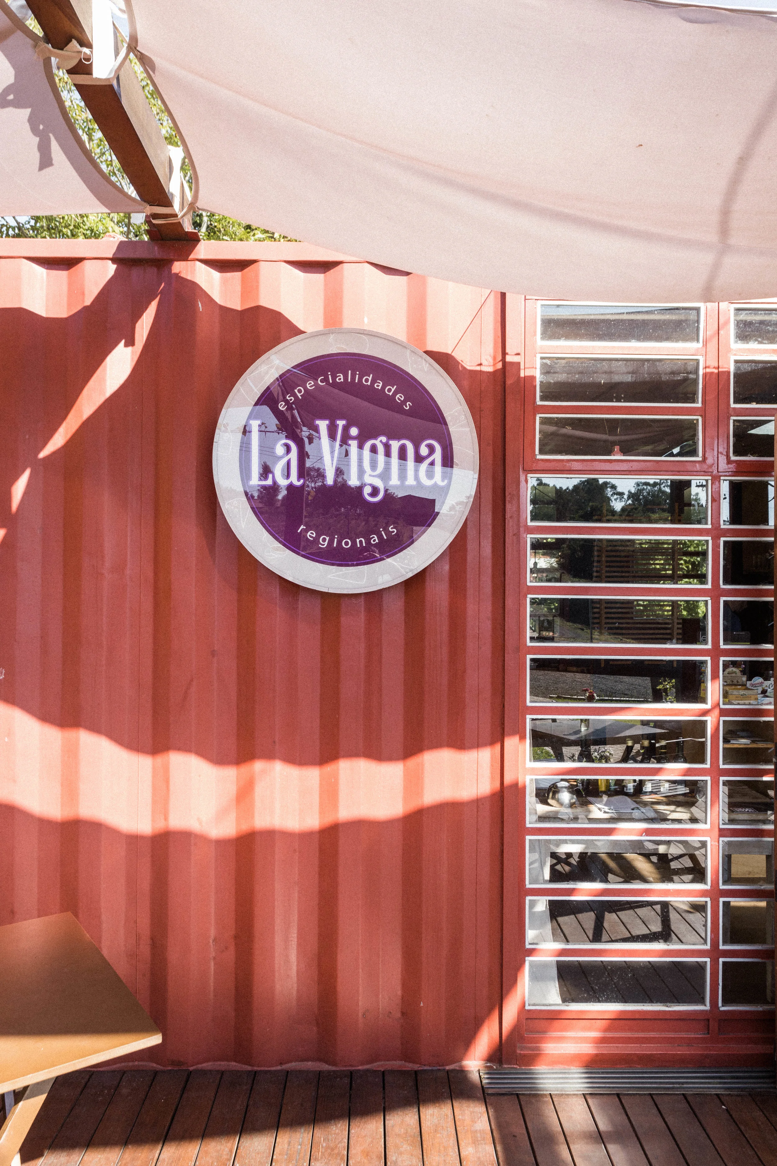 Conheça o La Vigna Especialidades Regionais no Vale dos Vinhedos ...