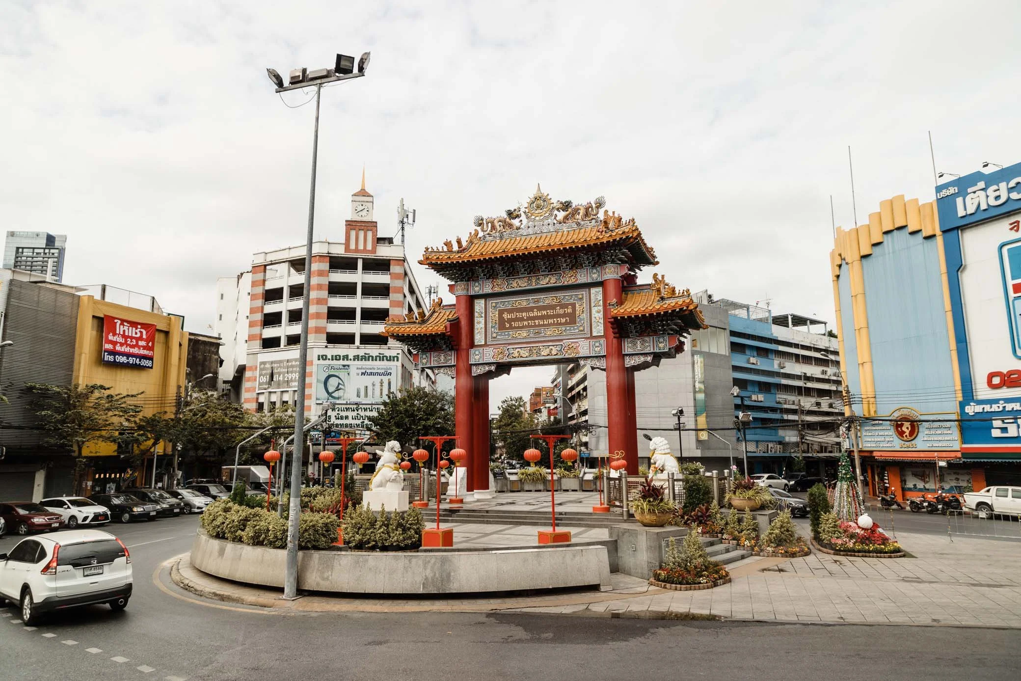 Ônibus Turístico em Bangkok: Elephant Go Go Bus Tour - Eduardo & Mônica