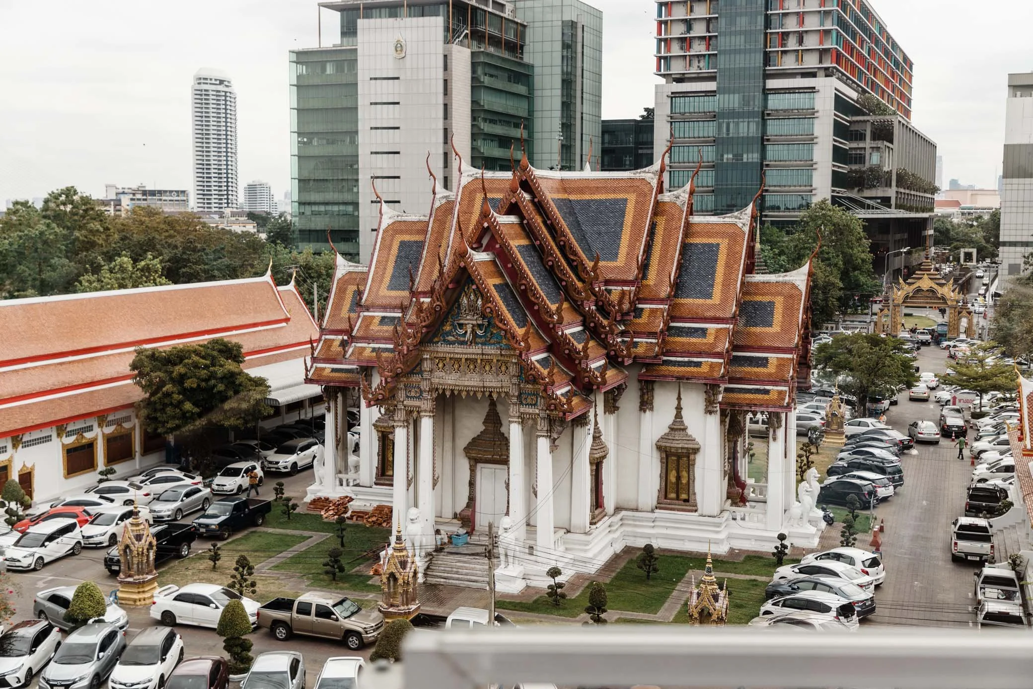 Ônibus Turístico em Bangkok: Elephant Go Go Bus Tour - Eduardo & Mônica