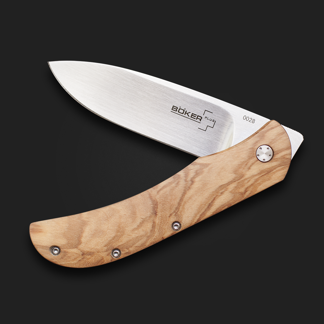 Boker Plus Exskelibur I Review — Pivot & Tang