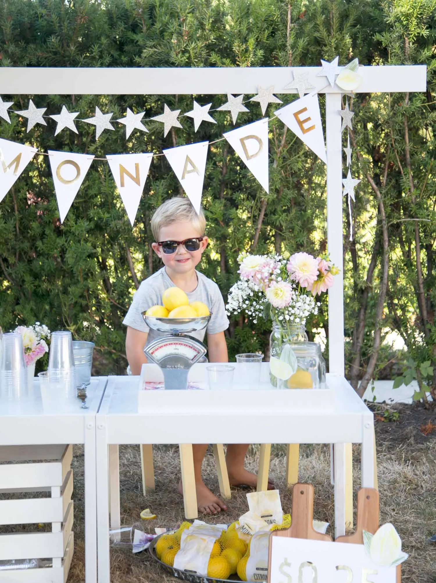 OUR SUMMER LEMONADE STAND (USING IKEA KIDS TABLES!) — WINTER DAISY ...