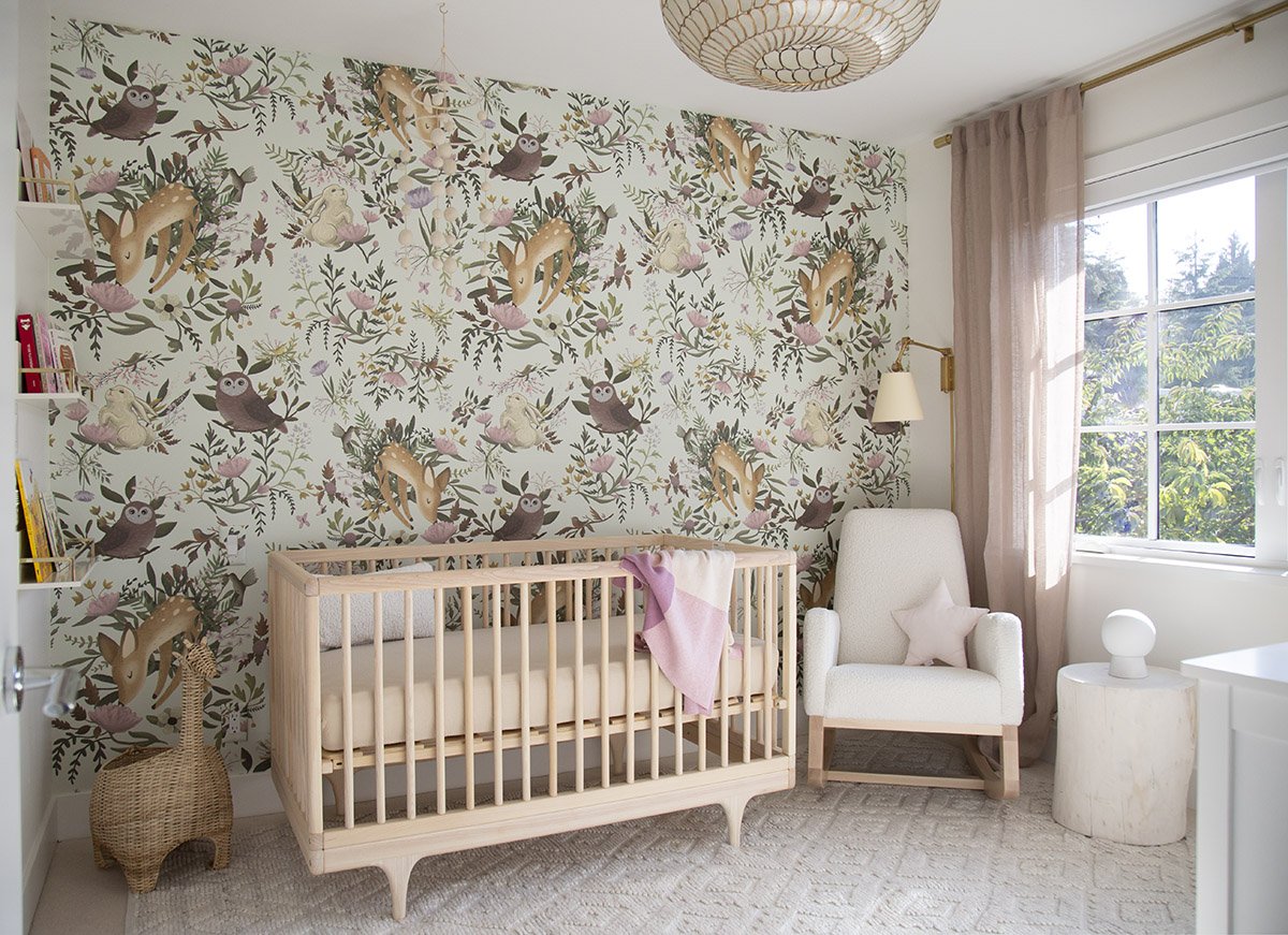 ISABELLA'S PINK, GREEN AND GOLD NURSERY REVEAL! — WINTER DAISY ...